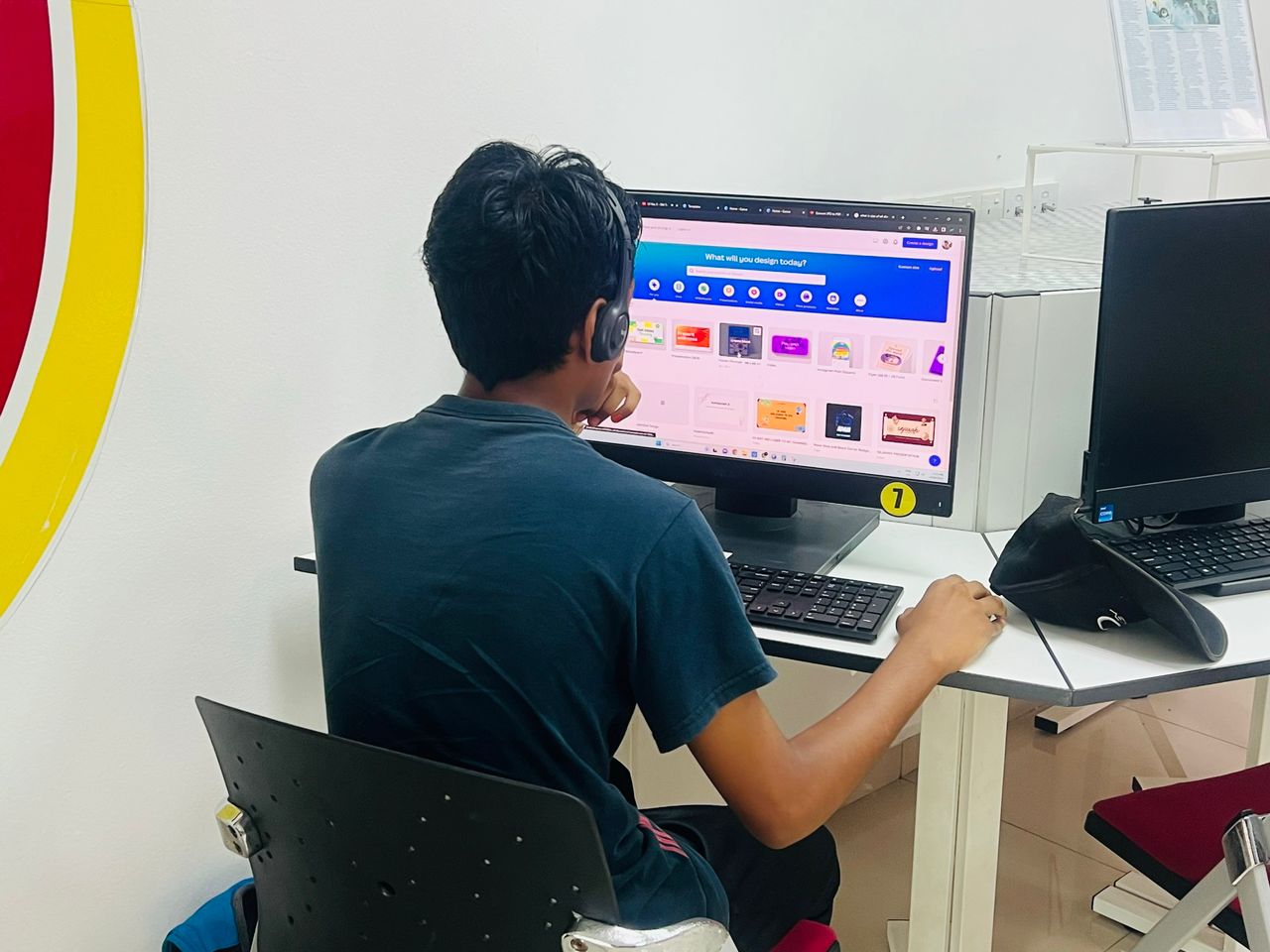 E-Pembelajaran – Membuat poster kemerdekaan dengan aplikasi Canva – 20 ...